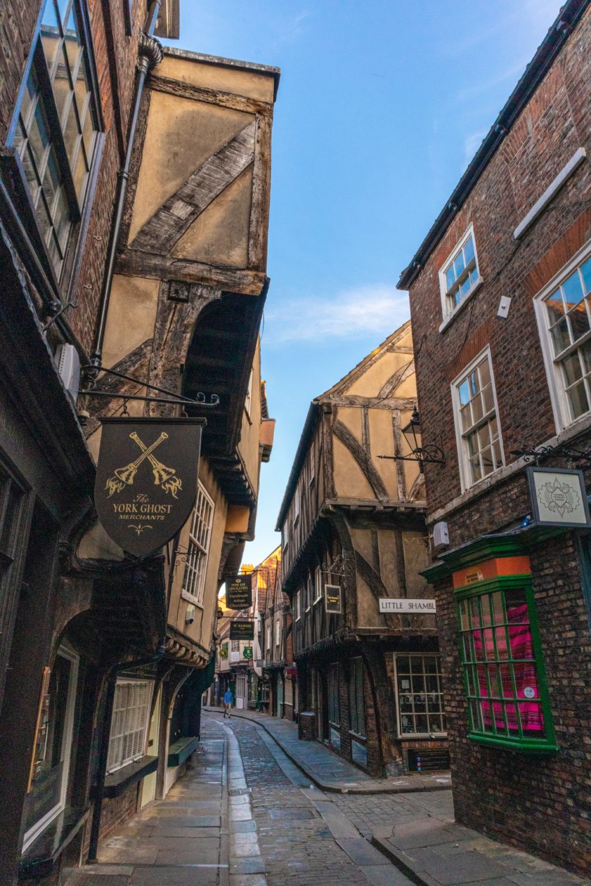 The Shambles 英國約克肉舖街｜哈利波特斜角巷場景魔法之旅 | Richabba